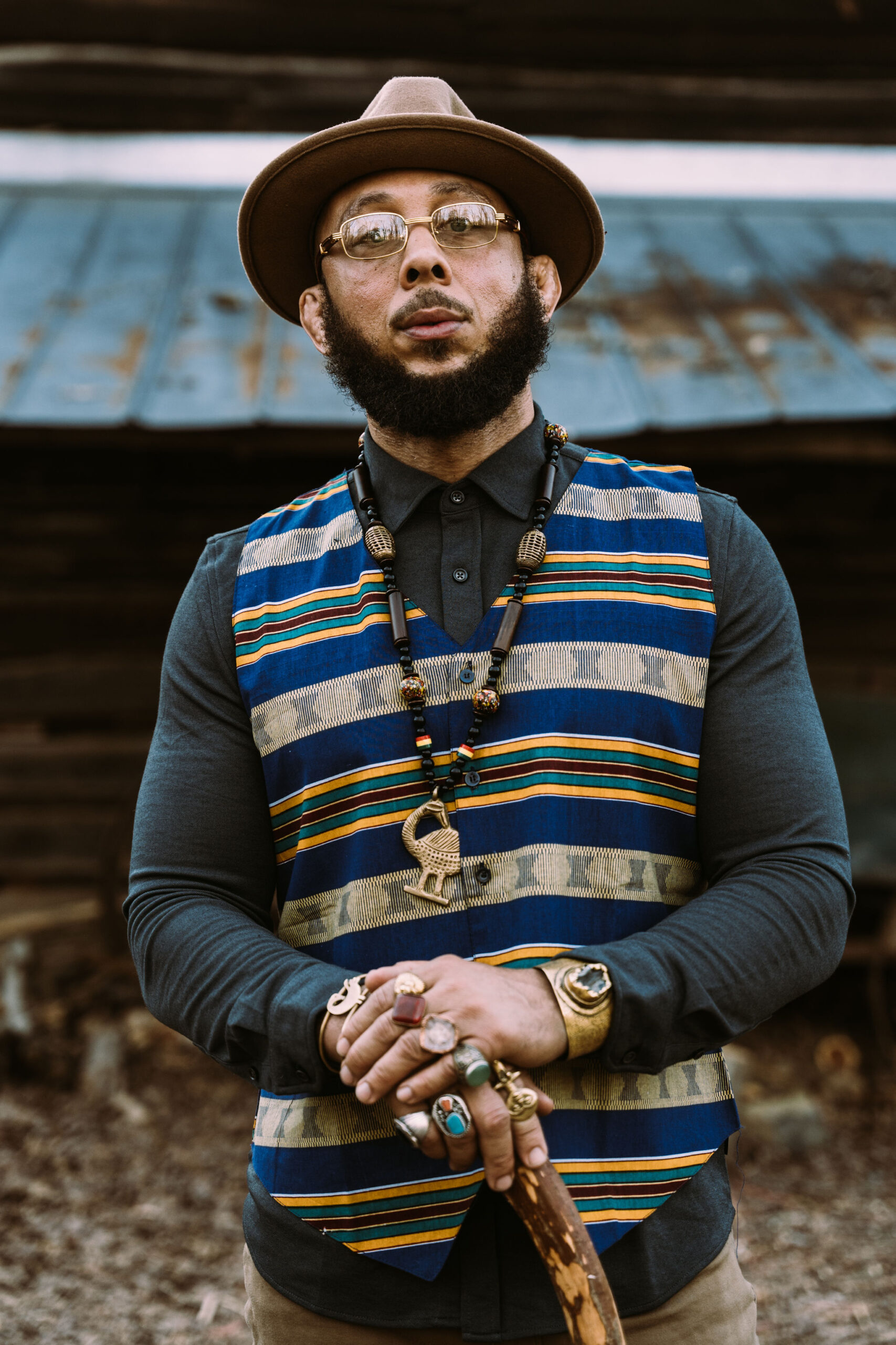 Bio – Shambo Medina